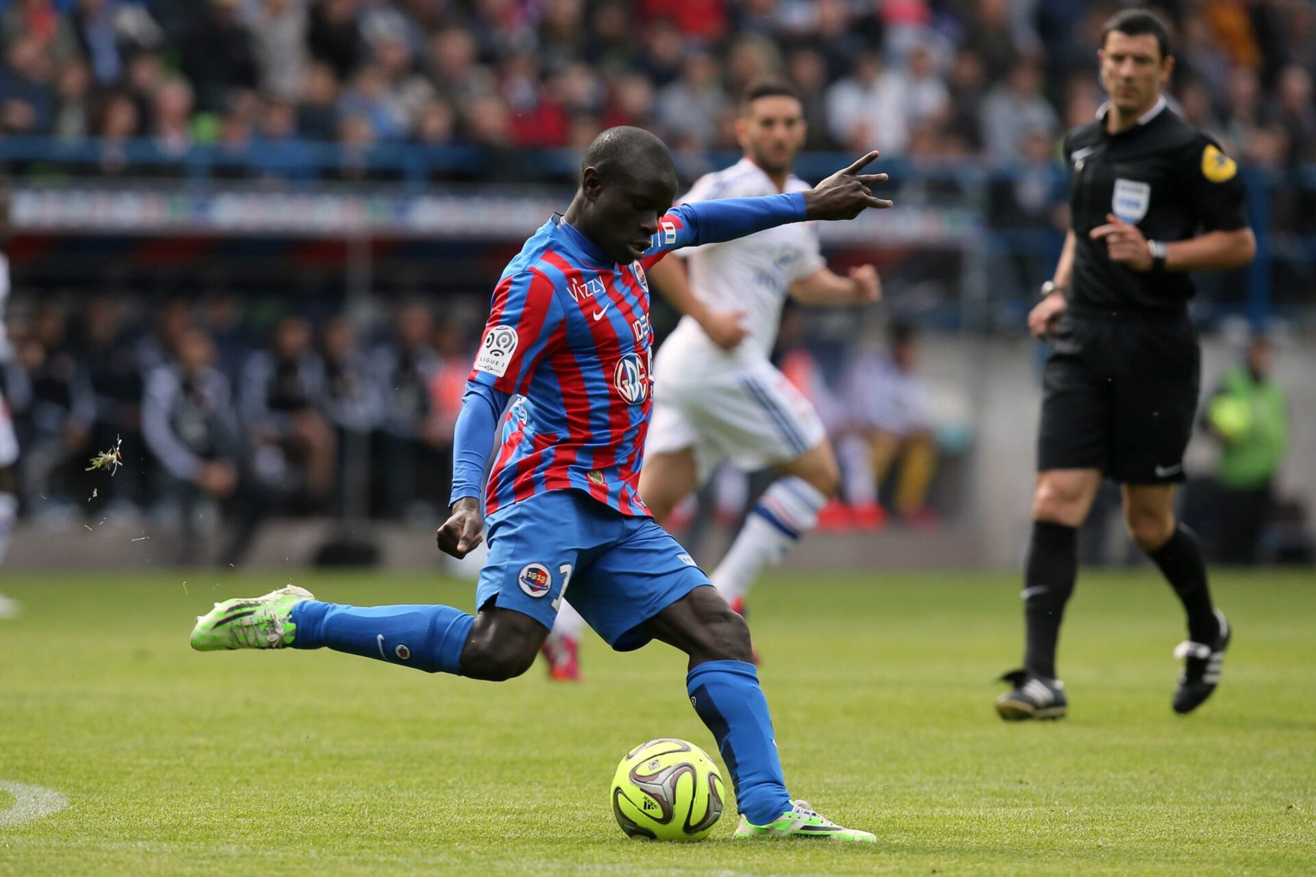 N'Golo Kanté : Biographie, salaire, vie privée... tout savoir sur le ...