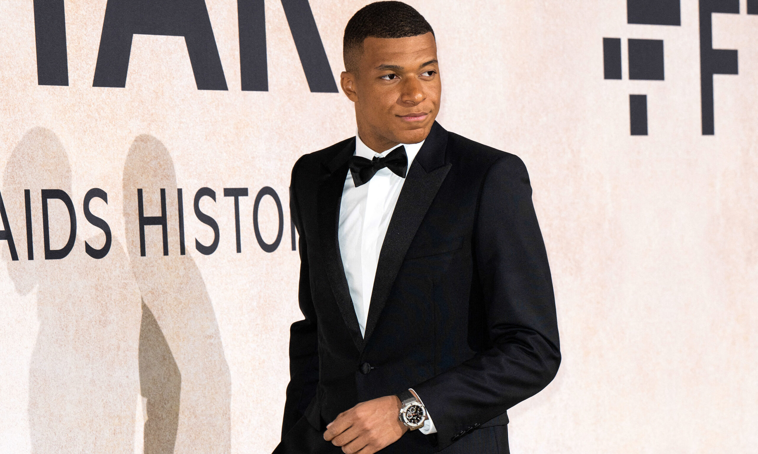 PSG, Mercato : c'est fait, Kylian Mbappé va quitter le PSG ! — foot11.com